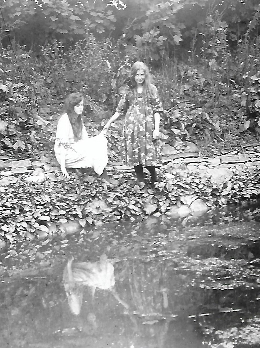 Cottingley Fairies – Cottingley Village History Society